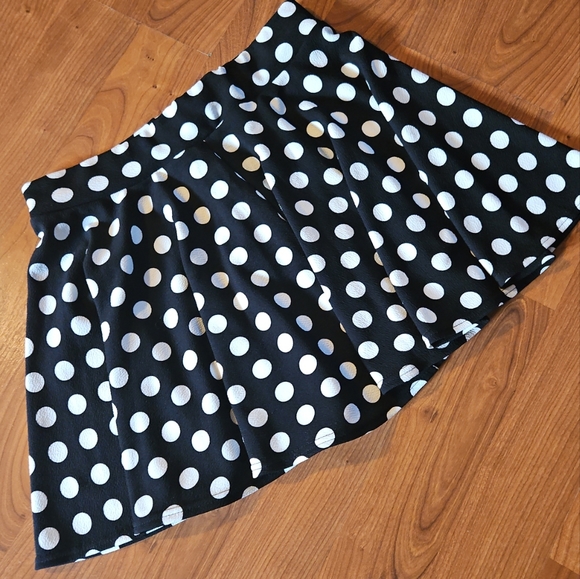 Urban Coco | Skirts | Black And White Polka Dotted Skirt Xl By Urban ...